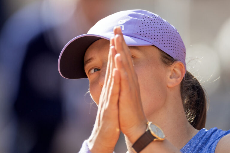 Tim Henman pinpoints one area where Iga Swiatek proved she was ahead of ...
