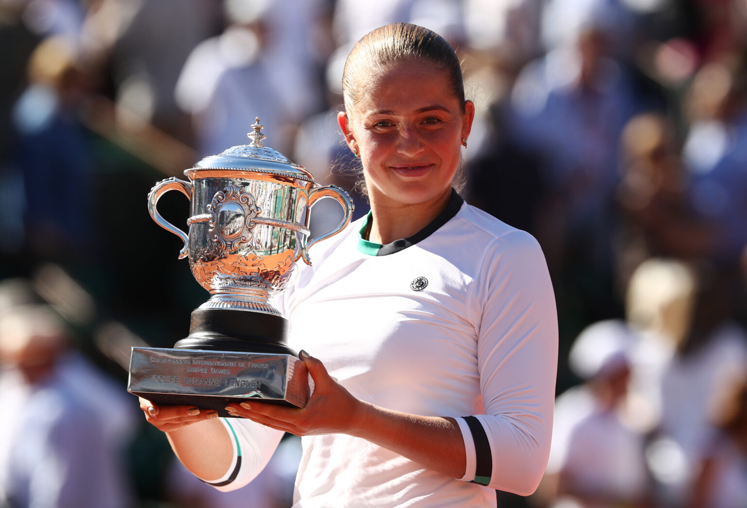Former major winner retires due to injury against Alexandra Eala one ...